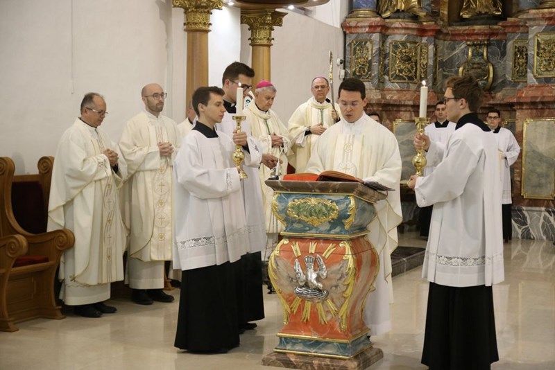 Varaždinska Biskupija - Misa Večere Gospodnje u varaždinskoj katedrali